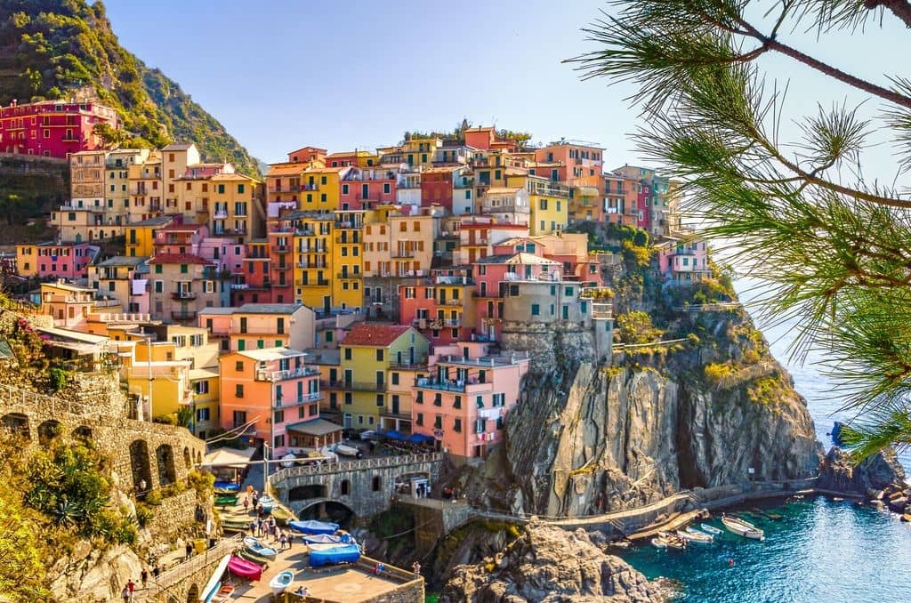 La più bella delle Cinque Terre: il sondaggio del mese